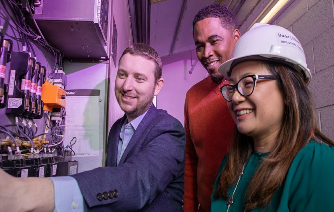 Booz Allen Shares 4 Tips for Growing Your Career in Tech - ClearanceJobs