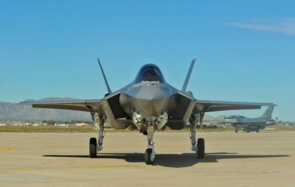 Lockheed Martin Wins $11.7 Billion F-35 Contract for U.S. and Global ...
